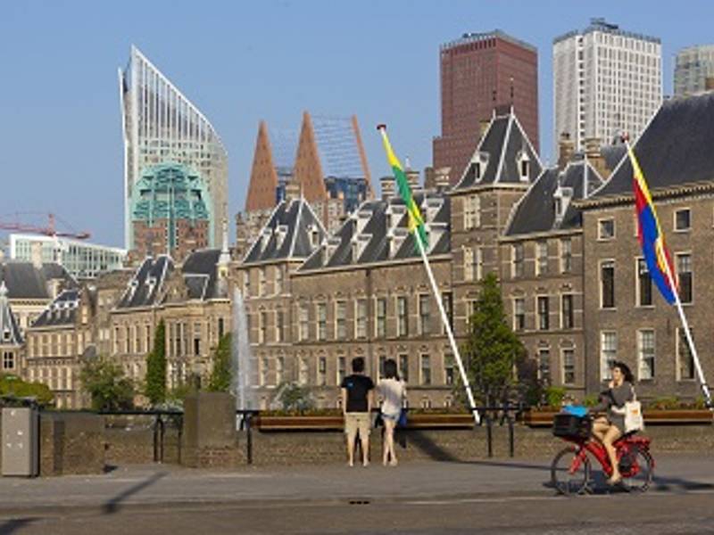 Cycling routes around The Hague and holiday park Duinrell
