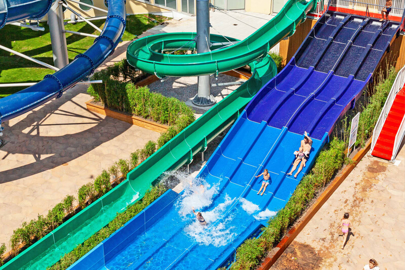 Quattro Run - Slides Tiki Pool Outdoor - Duinrell.com