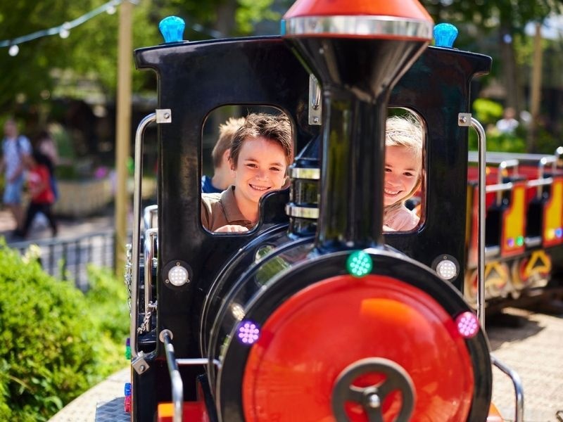 Locomotion - Attractions - Duinrell.com